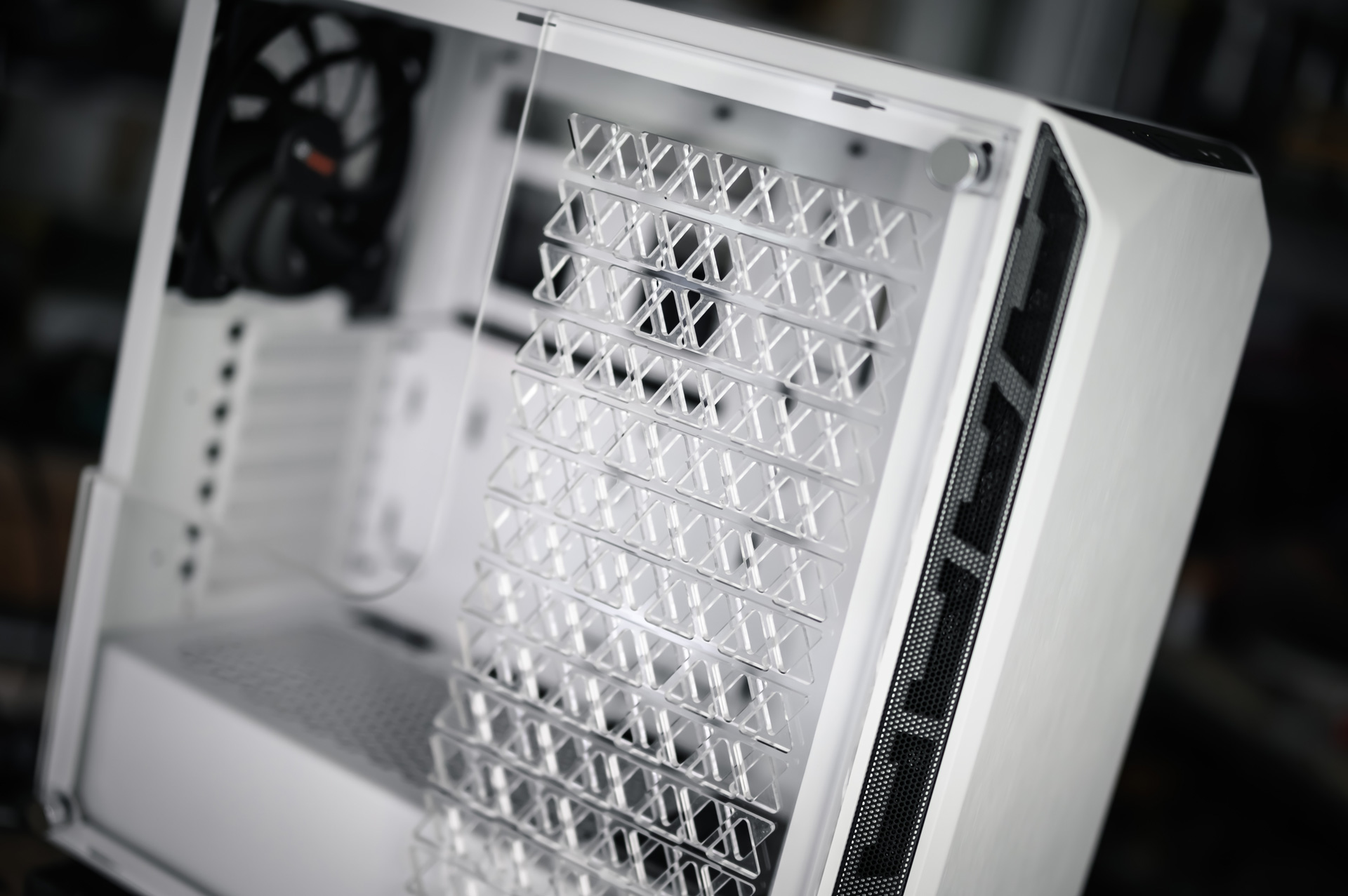 Video: CNC Cheese-Grater Side Panel for Be Quiet! Pure Base 500 | bit ...