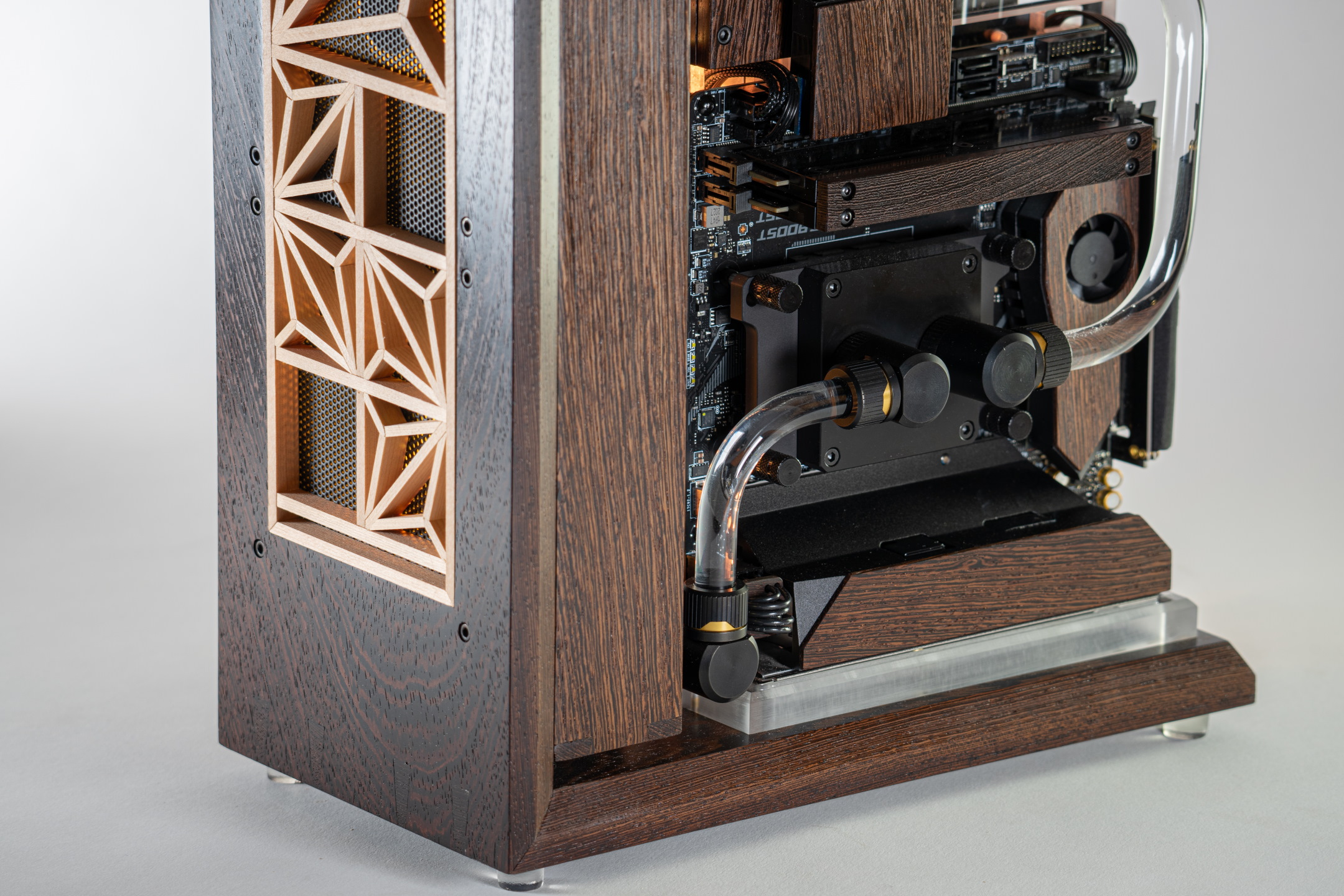 Mod of the Month May 2021 in Association with Corsair | bit-tech.net